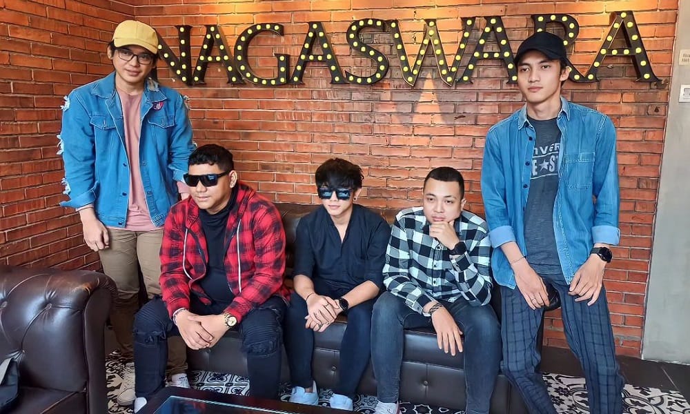 Personil Baru Pembawa Berkah Luvia Band